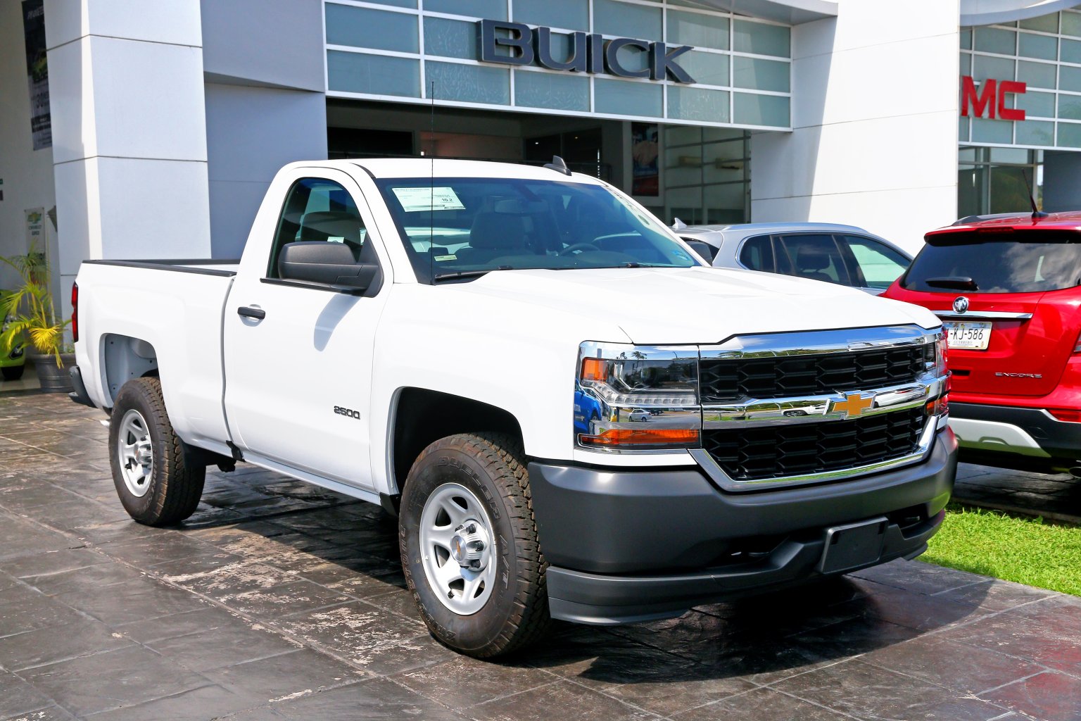 Best & Worst Years of Chevrolet Silverado 2500 - Graphs & Owner Surveys ...