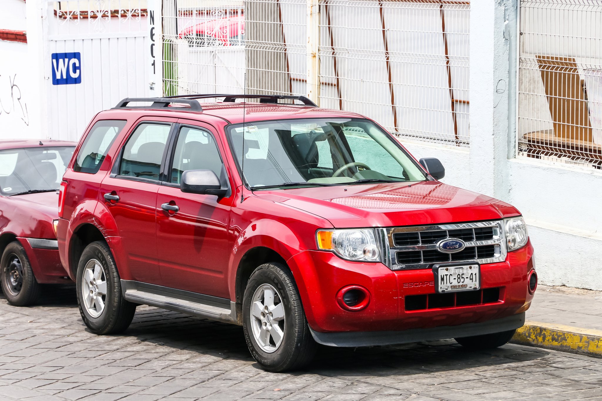 Best & Worst Years of Ford Escape - Graphs & Owner Surveys - FIXD